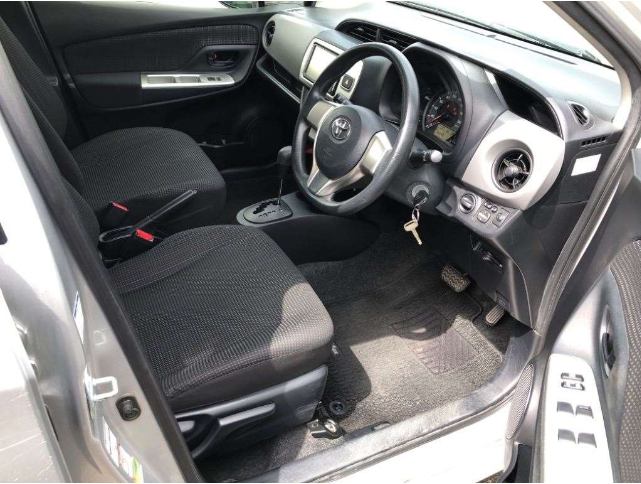 Toyota Vitz 2015 Silver – ChoudhryTRD