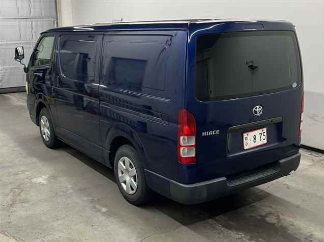 Toyota Hiace van 2005 Blue – ChoudhryTRD